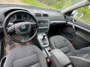Skoda Octavia 2012 in Rezekne, with an engine capacity of 1.60 L and mileage of 372 thousand km for 1800 €, photo 11 on AUTOMOTO.COM.LV