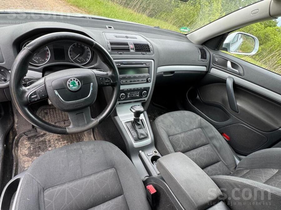 Skoda Octavia 2012 in Rezekne, with an engine capacity of 1.60 L and mileage of 372 thousand km for 1800 €, photo 11 on AUTOMOTO.COM.LV