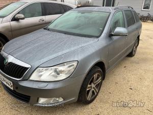 Skoda Octavia 2012 in Paide, with an engine capacity of 2.00 L and mileage of 403 thousand km for 4999 €, photo 4 on AUTOMOTO.COM.LV