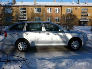 Skoda Octavia 2012 in Cesis, with an engine capacity of 2.00 L and mileage of 0 thousand km for 5200 €, photo 7 on AUTOMOTO.COM.LV