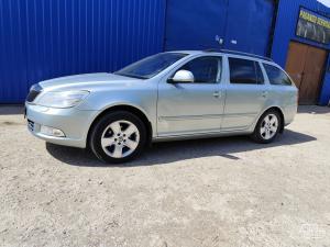 Skoda Octavia 2012 in Silute, with an engine capacity of 1.60 L and mileage of 286 thousand km for 2999 €, photo  on AUTOMOTO.COM.LV