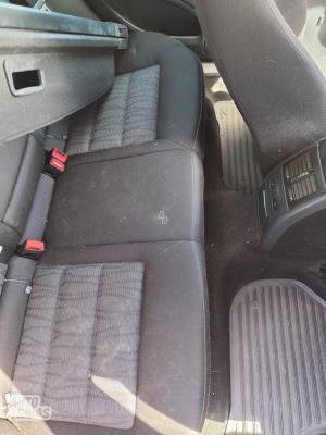 Skoda Octavia 2012 in Silute, with an engine capacity of 1.60 L and mileage of 286 thousand km for 2999 €, photo 6 on AUTOMOTO.COM.LV