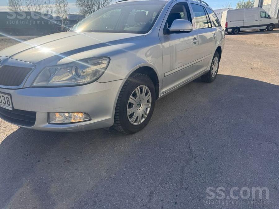 Шкода Октавия 2012 в Рига, объемом двигателя 1.60 л и пробегом 425 тыс. км за 1790 €, фото 1 на AUTOMOTO.COM.LV
