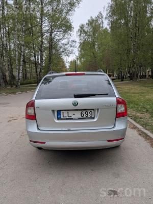 Skoda Octavia 2012 Rīga, ar dzinēja tilpumu 1.60 L un nobraukumu 345 tūkst. km par 3750 €, foto 4 vietnē AUTOMOTO.COM.LV