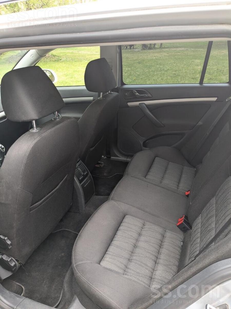 Skoda Octavia 2012 Rīga, ar dzinēja tilpumu 1.60 L un nobraukumu 345 tūkst. km par 3750 €, foto 12 vietnē AUTOMOTO.COM.LV