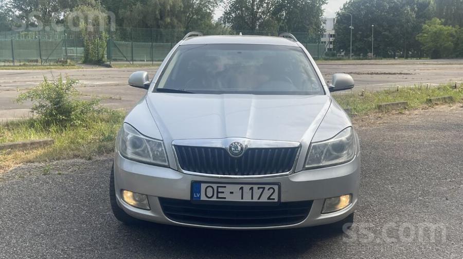 Skoda Octavia 2012 in Riga, with an engine capacity of 1.60 L and mileage of 482 thousand km for 2700 €, photo 3 on AUTOMOTO.COM.LV