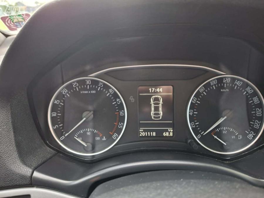 Шкода Октавия 2012 в Каунас, объемом двигателя 1.90 л и пробегом 201 тыс. км за 4800 €, фото 8 на AUTOMOTO.COM.LV