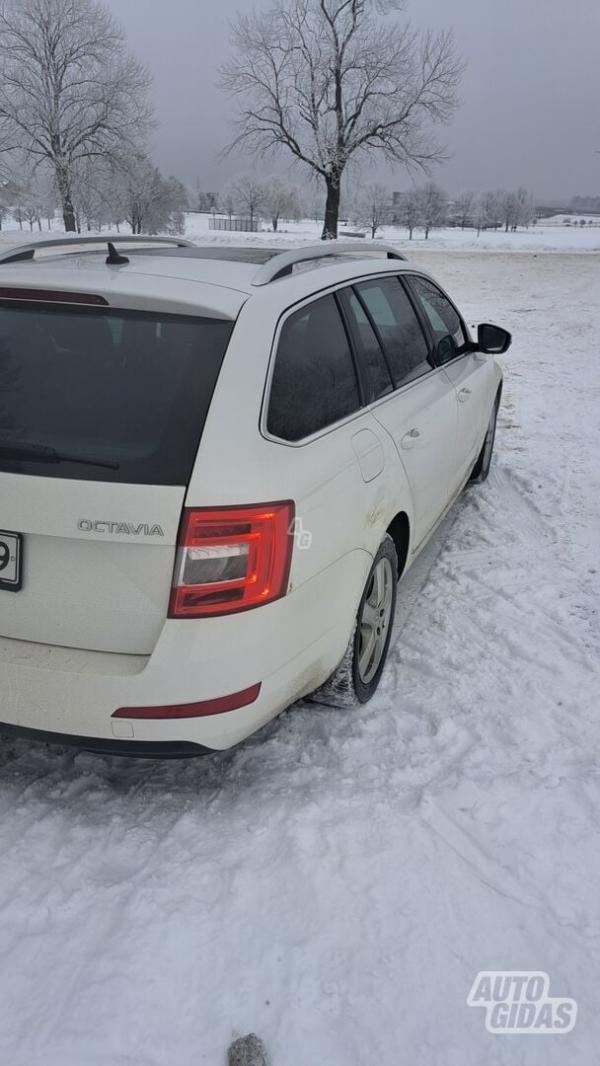 Skoda Octavia 2013 in Kaunas, with an engine capacity of 1.60 L and mileage of 382 thousand km for 3500 €, photo 5 on AUTOMOTO.COM.LV