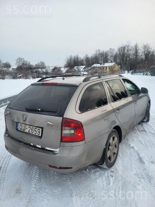 Skoda Octavia 2013 Aizkraukle, ar dzinēja tilpumu 1.60 L un nobraukumu 601 tūkst. km par 2500 €, foto 3 vietnē AUTOMOTO.COM.LV