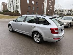 Skoda Octavia 2013 in Vilnius, with an engine capacity of 2.00 L and mileage of 460 thousand km for 2700 €, photo 4 on AUTOMOTO.COM.LV