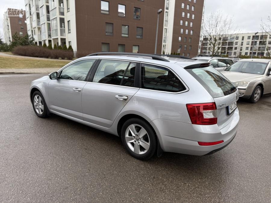 Skoda Octavia 2013 in Vilnius, with an engine capacity of 2.00 L and mileage of 460 thousand km for 2700 €, photo 4 on AUTOMOTO.COM.LV