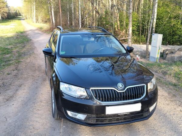 Skoda Octavia 2013 in Visaginas, with an engine capacity of 1.60 L and mileage of 330 thousand km for 4650 €, photo 4 on AUTOMOTO.COM.LV