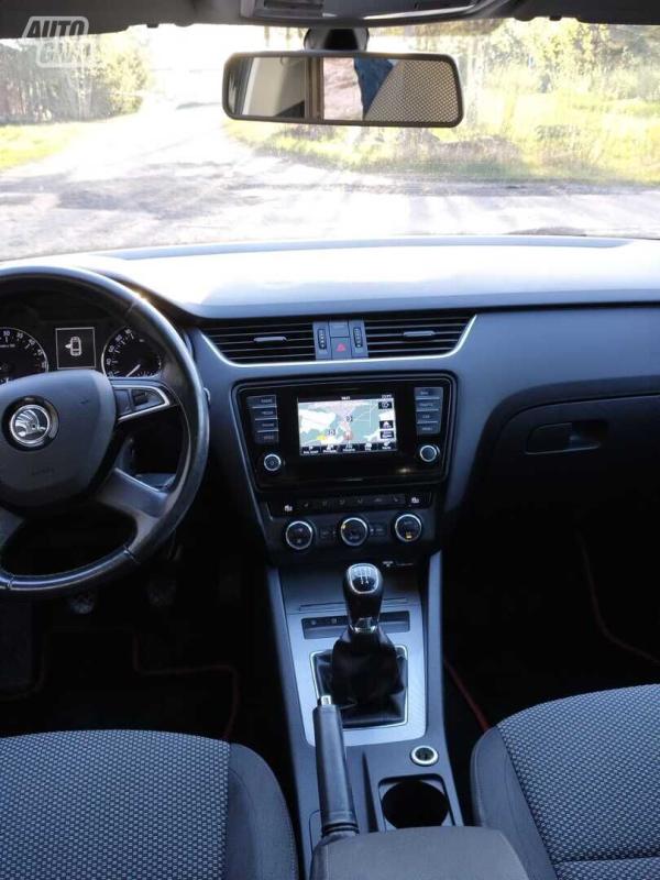 Skoda Octavia 2013 in Visaginas, with an engine capacity of 1.60 L and mileage of 330 thousand km for 4650 €, photo 10 on AUTOMOTO.COM.LV