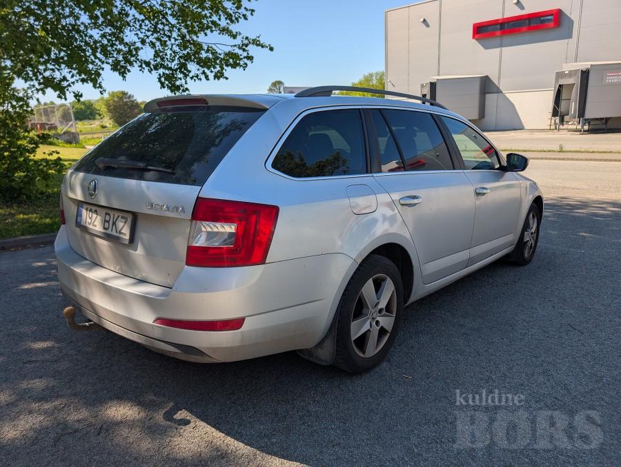Skoda Octavia 2013 in Tallinn, with an engine capacity of 0.00 L and mileage of 384 thousand km for 3300 €, photo 4 on AUTOMOTO.COM.LV