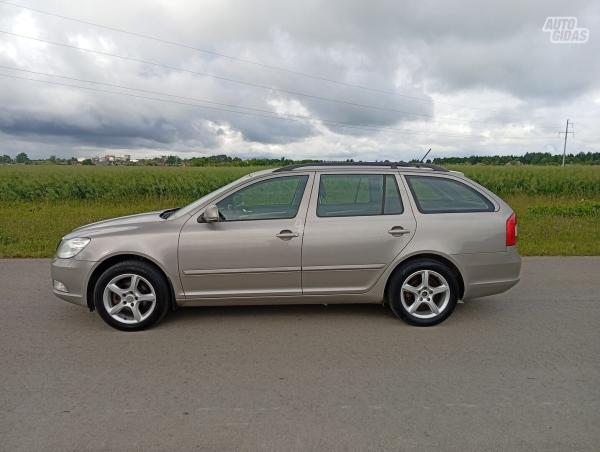 Skoda Octavia 2013 in Vilnius, with an engine capacity of 1.60 L and mileage of 285 thousand km for 3900 €, photo 7 on AUTOMOTO.COM.LV