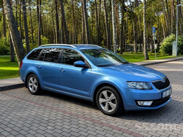 Skoda Octavia 2013 in Riga, with an engine capacity of 2.00 L and mileage of 240 thousand km for 7000 €, photo 2 on AUTOMOTO.COM.LV