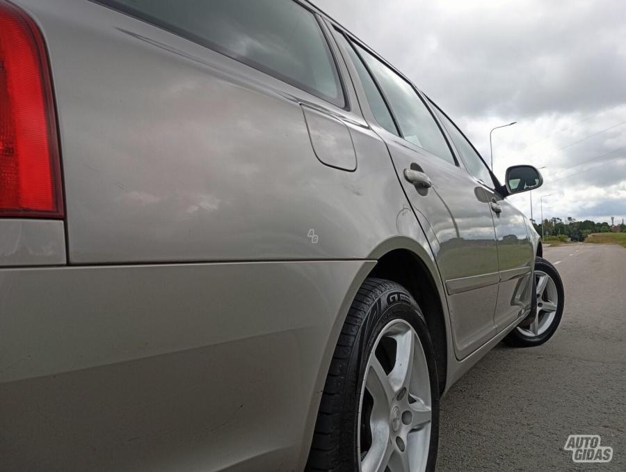 Skoda Octavia 2013 in Vilnius, with an engine capacity of 1.60 L and mileage of 276 thousand km for 3900 €, photo 11 on AUTOMOTO.COM.LV
