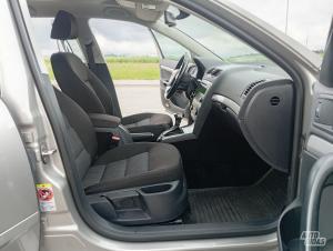 Skoda Octavia 2013 in Vilnius, with an engine capacity of 1.60 L and mileage of 276 thousand km for 3900 €, photo 16 on AUTOMOTO.COM.LV