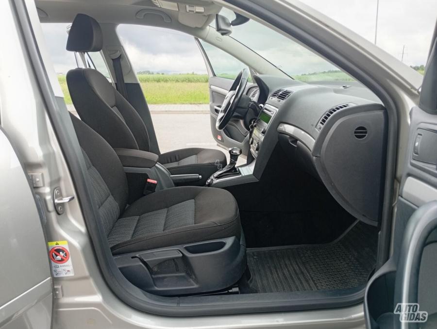 Skoda Octavia 2013 in Vilnius, with an engine capacity of 1.60 L and mileage of 276 thousand km for 3900 €, photo 16 on AUTOMOTO.COM.LV