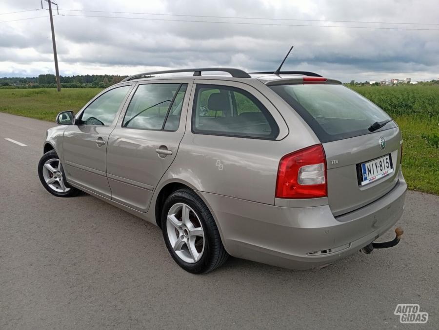 Skoda Octavia 2013 Viļņa, ar dzinēja tilpumu 1.60 L un nobraukumu 286 tūkst. km par 3700 €, foto 5 vietnē AUTOMOTO.COM.LV