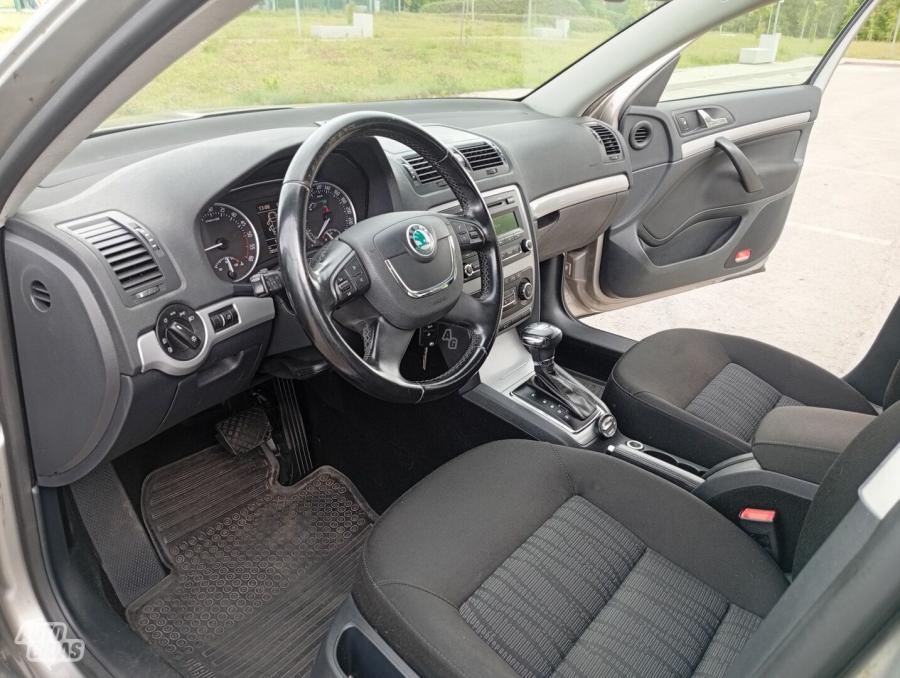Skoda Octavia 2013 Viļņa, ar dzinēja tilpumu 1.60 L un nobraukumu 286 tūkst. km par 3700 €, foto 20 vietnē AUTOMOTO.COM.LV