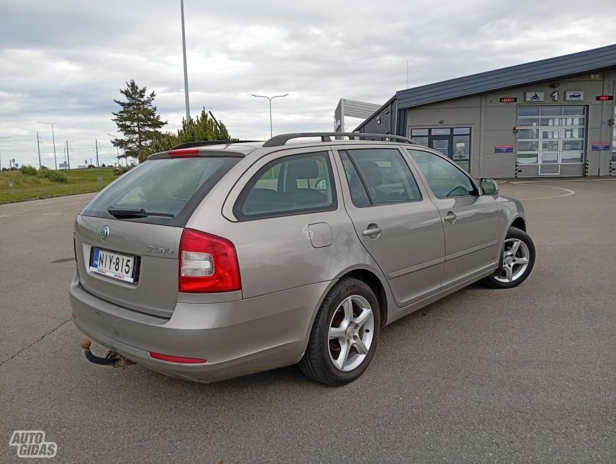 Skoda Octavia 2013 in Vilnius, with an engine capacity of 1.60 L and mileage of 286 thousand km for 3550 €, photo 6 on AUTOMOTO.COM.LV