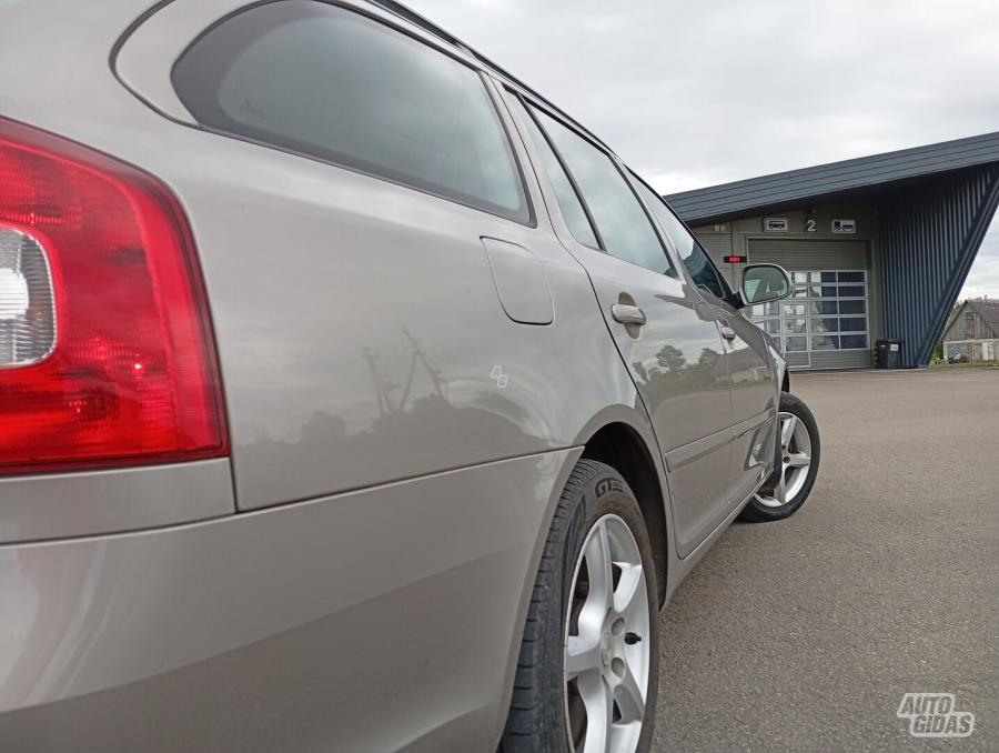 Skoda Octavia 2013 in Vilnius, with an engine capacity of 1.60 L and mileage of 286 thousand km for 3550 €, photo 11 on AUTOMOTO.COM.LV
