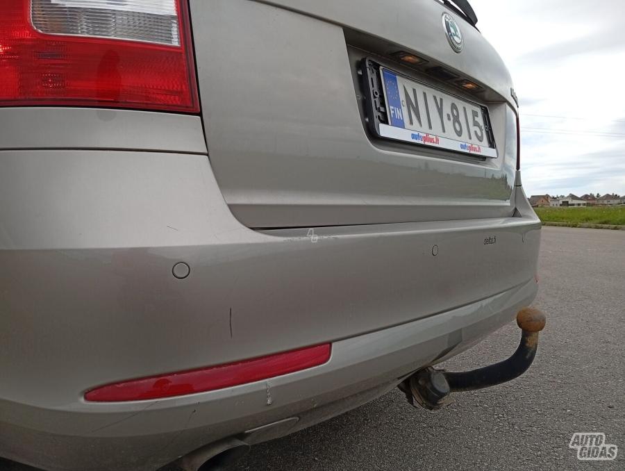 Skoda Octavia 2013 in Vilnius, with an engine capacity of 1.60 L and mileage of 286 thousand km for 3550 €, photo 15 on AUTOMOTO.COM.LV