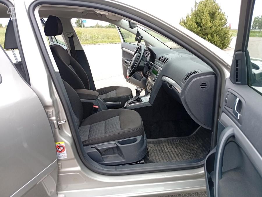 Skoda Octavia 2013 in Vilnius, with an engine capacity of 1.60 L and mileage of 286 thousand km for 3550 €, photo 20 on AUTOMOTO.COM.LV