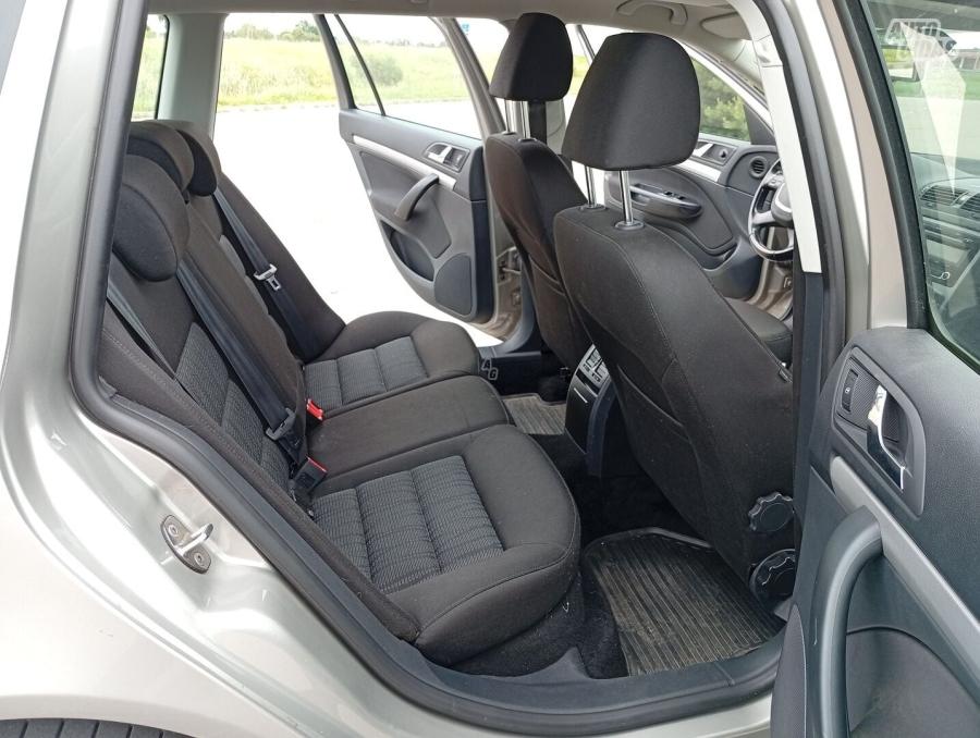 Skoda Octavia 2013 in Vilnius, with an engine capacity of 1.60 L and mileage of 286 thousand km for 3550 €, photo 29 on AUTOMOTO.COM.LV
