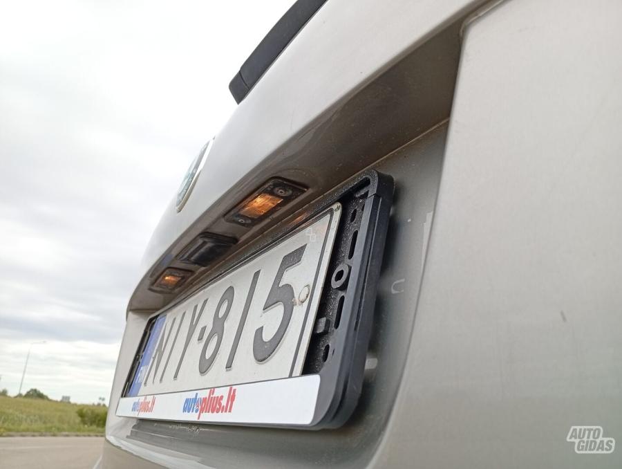 Skoda Octavia 2013 in Vilnius, with an engine capacity of 1.60 L and mileage of 286 thousand km for 3550 €, photo 14 on AUTOMOTO.COM.LV