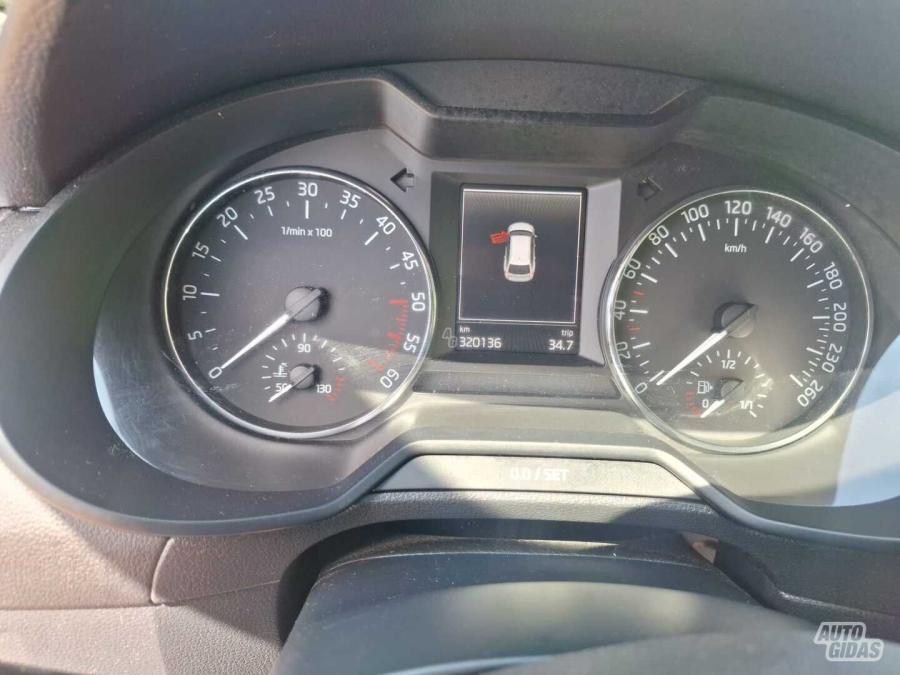 Шкода Октавия 2013 в Вильнюс, объемом двигателя 1.60 л и пробегом 325 тыс. км за 2900 €, фото 10 на AUTOMOTO.COM.LV