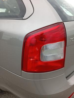 Skoda Octavia 2013 in Vilnius, with an engine capacity of 1.60 L and mileage of 286 thousand km for 3750 €, photo 36 on AUTOMOTO.COM.LV