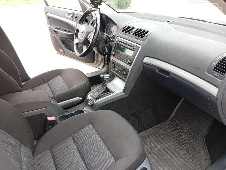 Skoda Octavia 2013 Viļņa, ar dzinēja tilpumu 1.60 L un nobraukumu 286 tūkst. km par 3750 €, foto 27 vietnē AUTOMOTO.COM.LV