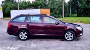 Skoda Octavia 2013 in Cesis, with an engine capacity of 2.00 L and mileage of 317 thousand km for 3600 €, photo 5 on AUTOMOTO.COM.LV
