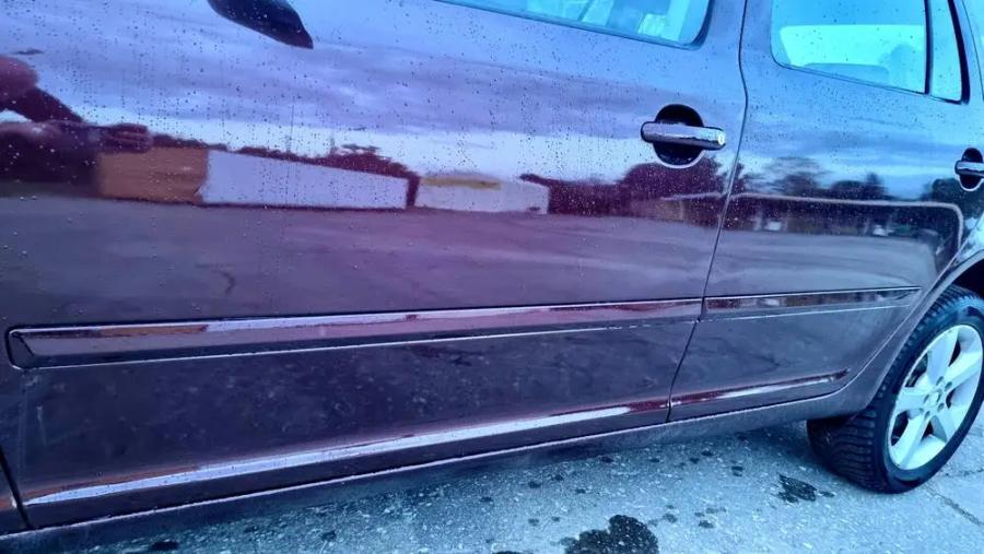 Skoda Octavia 2013 in Cesis, with an engine capacity of 2.00 L and mileage of 317 thousand km for 3600 €, photo 12 on AUTOMOTO.COM.LV