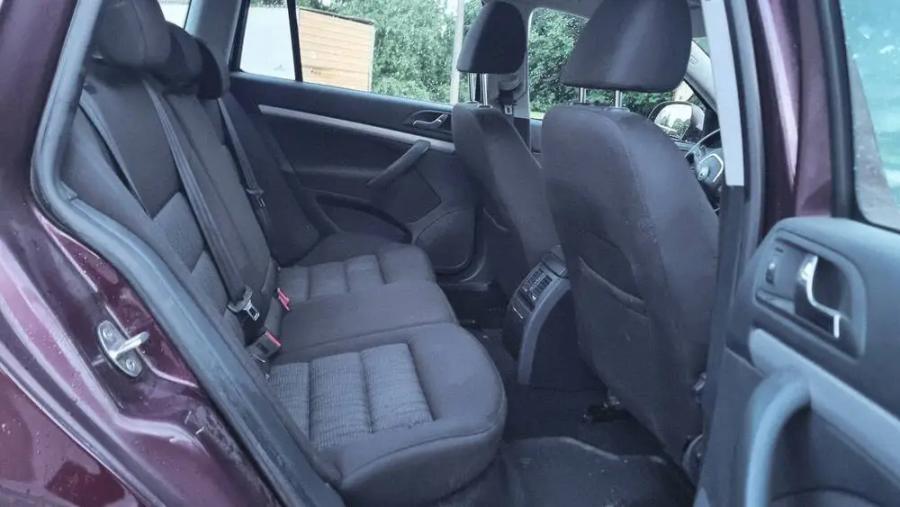Skoda Octavia 2013 in Cesis, with an engine capacity of 2.00 L and mileage of 317 thousand km for 3600 €, photo 22 on AUTOMOTO.COM.LV