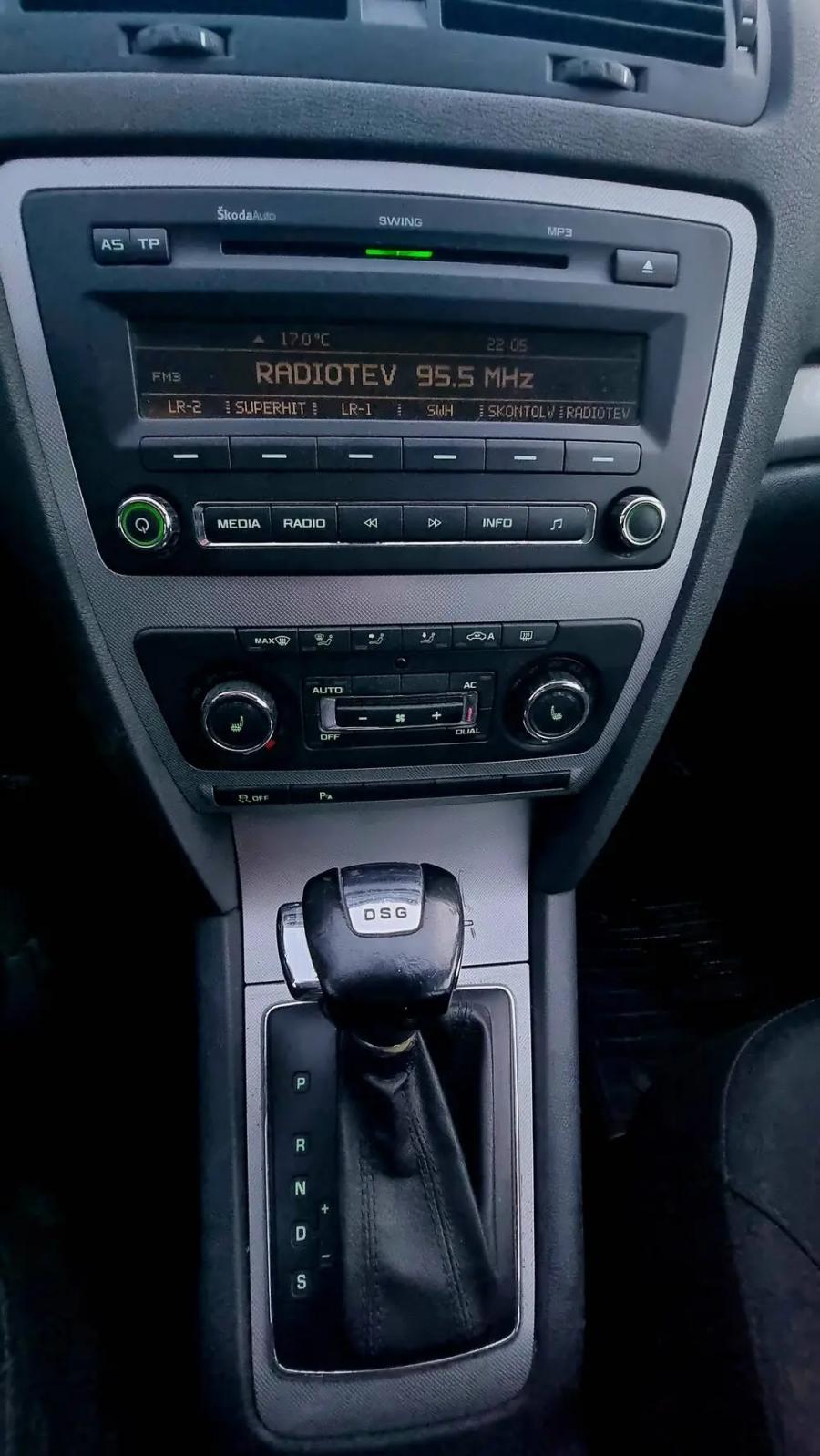 Skoda Octavia 2013 in Cesis, with an engine capacity of 2.00 L and mileage of 317 thousand km for 3600 €, photo 29 on AUTOMOTO.COM.LV