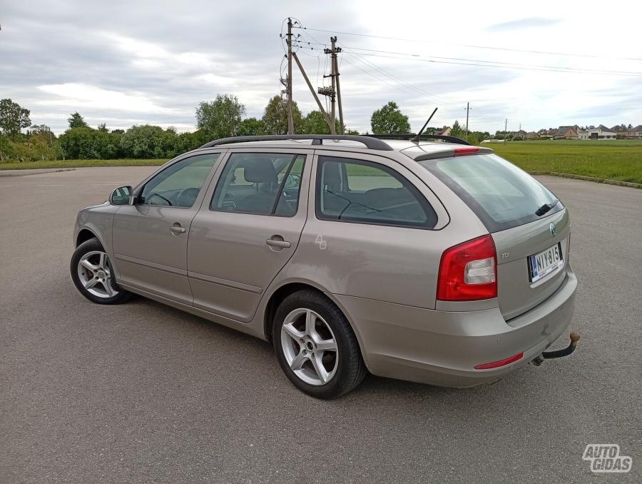 Skoda Octavia 2013 in Vilnius, with an engine capacity of 1.60 L and mileage of 286 thousand km for 3750 €, photo 6 on AUTOMOTO.COM.LV