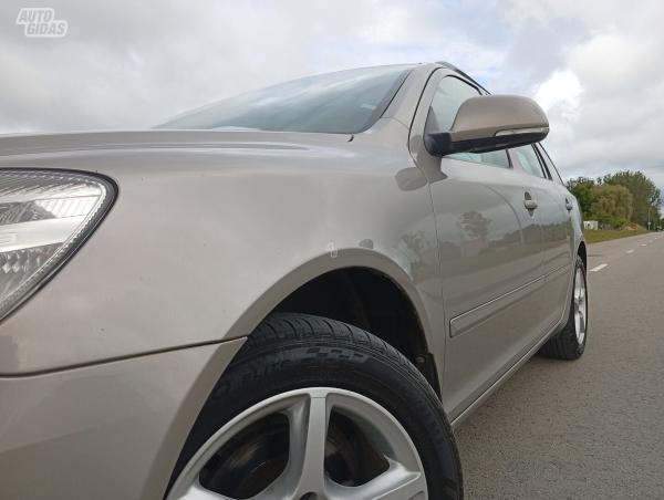 Skoda Octavia 2013 in Vilnius, with an engine capacity of 1.60 L and mileage of 286 thousand km for 3750 €, photo 9 on AUTOMOTO.COM.LV