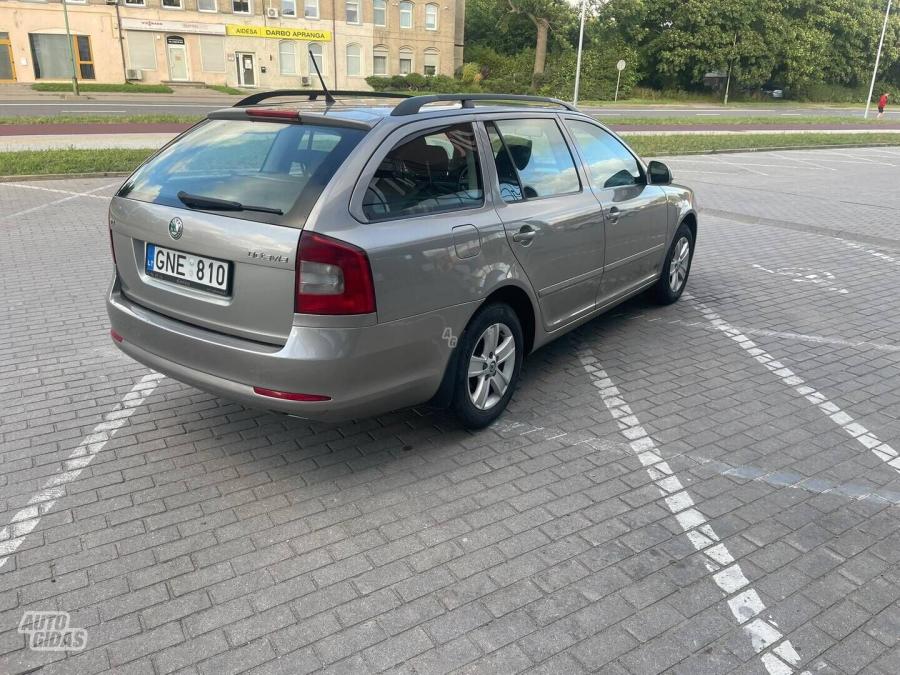 Skoda Octavia 2013 in Klaipeda, with an engine capacity of 1.60 L and mileage of 330 thousand km for 2500 €, photo 6 on AUTOMOTO.COM.LV