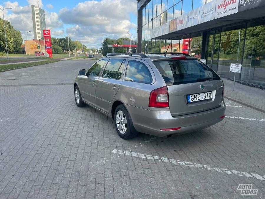 Skoda Octavia 2013 in Klaipeda, with an engine capacity of 1.60 L and mileage of 330 thousand km for 2500 €, photo 7 on AUTOMOTO.COM.LV