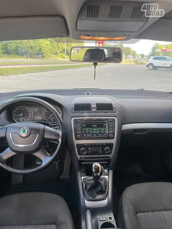 Skoda Octavia 2013 Radviliškis, ar dzinēja tilpumu 1.60 L un nobraukumu 330 tūkst. km par 2200 €, foto 4 vietnē AUTOMOTO.COM.LV