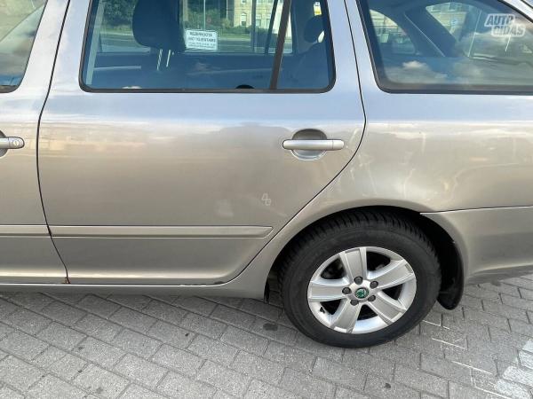Skoda Octavia 2013 Radviliškis, ar dzinēja tilpumu 1.60 L un nobraukumu 330 tūkst. km par 2200 €, foto 10 vietnē AUTOMOTO.COM.LV