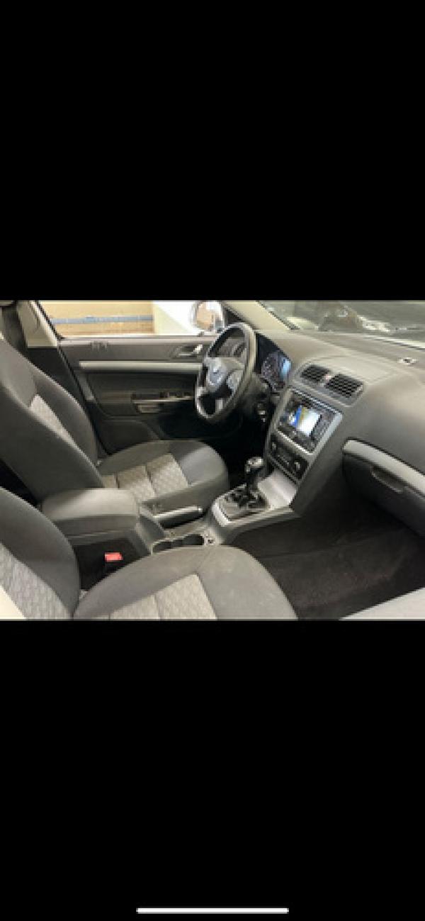 Skoda Octavia 2013 Tallina, ar dzinēja tilpumu 1.60 L un nobraukumu 200 tūkst. km par 7000 €, foto 6 vietnē AUTOMOTO.COM.LV