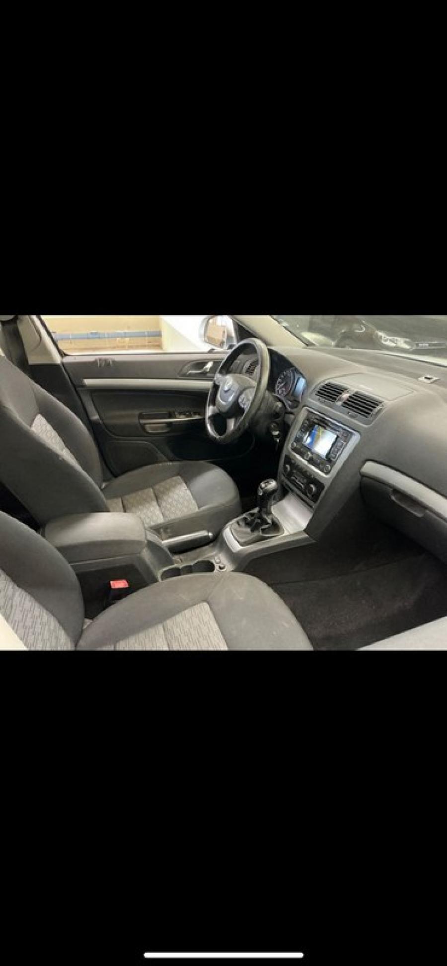 Skoda Octavia 2013 Tallina, ar dzinēja tilpumu 1.60 L un nobraukumu 200 tūkst. km par 7000 €, foto 13 vietnē AUTOMOTO.COM.LV
