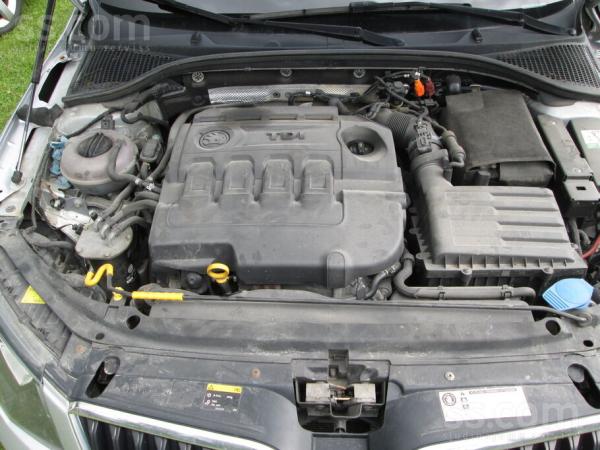 Skoda Octavia 2014 in Limbazi, with an engine capacity of 1.60 L and mileage of 167 thousand km for 4500 €, photo 8 on AUTOMOTO.COM.LV