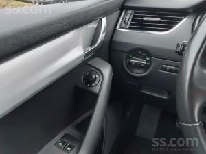Skoda Octavia 2014 in Ogre, with an engine capacity of 2.00 L and mileage of 242 thousand km for 6350 €, photo 12 on AUTOMOTO.COM.LV