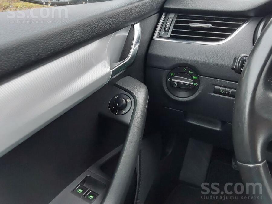 Skoda Octavia 2014 in Ogre, with an engine capacity of 2.00 L and mileage of 242 thousand km for 6350 €, photo 12 on AUTOMOTO.COM.LV
