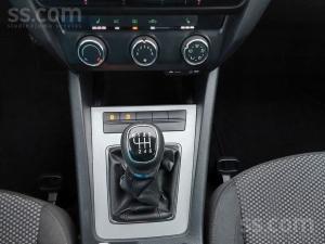 Skoda Octavia 2014 in Ogre, with an engine capacity of 2.00 L and mileage of 242 thousand km for 6350 €, photo 18 on AUTOMOTO.COM.LV